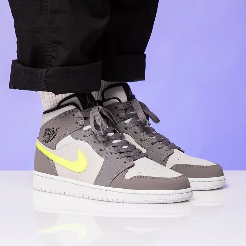 Jordan 1 Mid GS Gun Smoke Volt US Kids 7 - Cheap Rcj Jordan Jordan 1 Mid GS Gun Smoke Volt US Kids 7 - Cheap Rcj Jordan