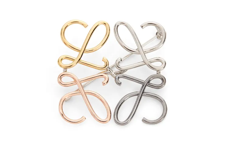LOEWE Unisex Anagram Brooch - POIZON