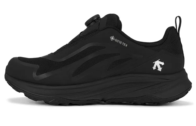 DESCENTE Running shoes Men - POIZON