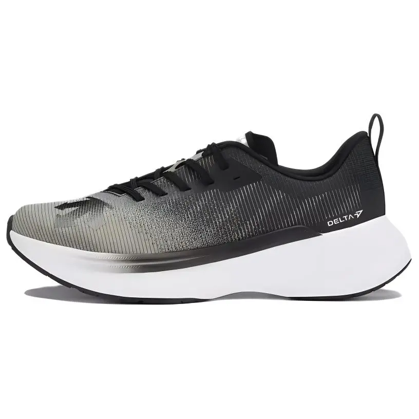 DESCENTE Running shoes Men - POIZON